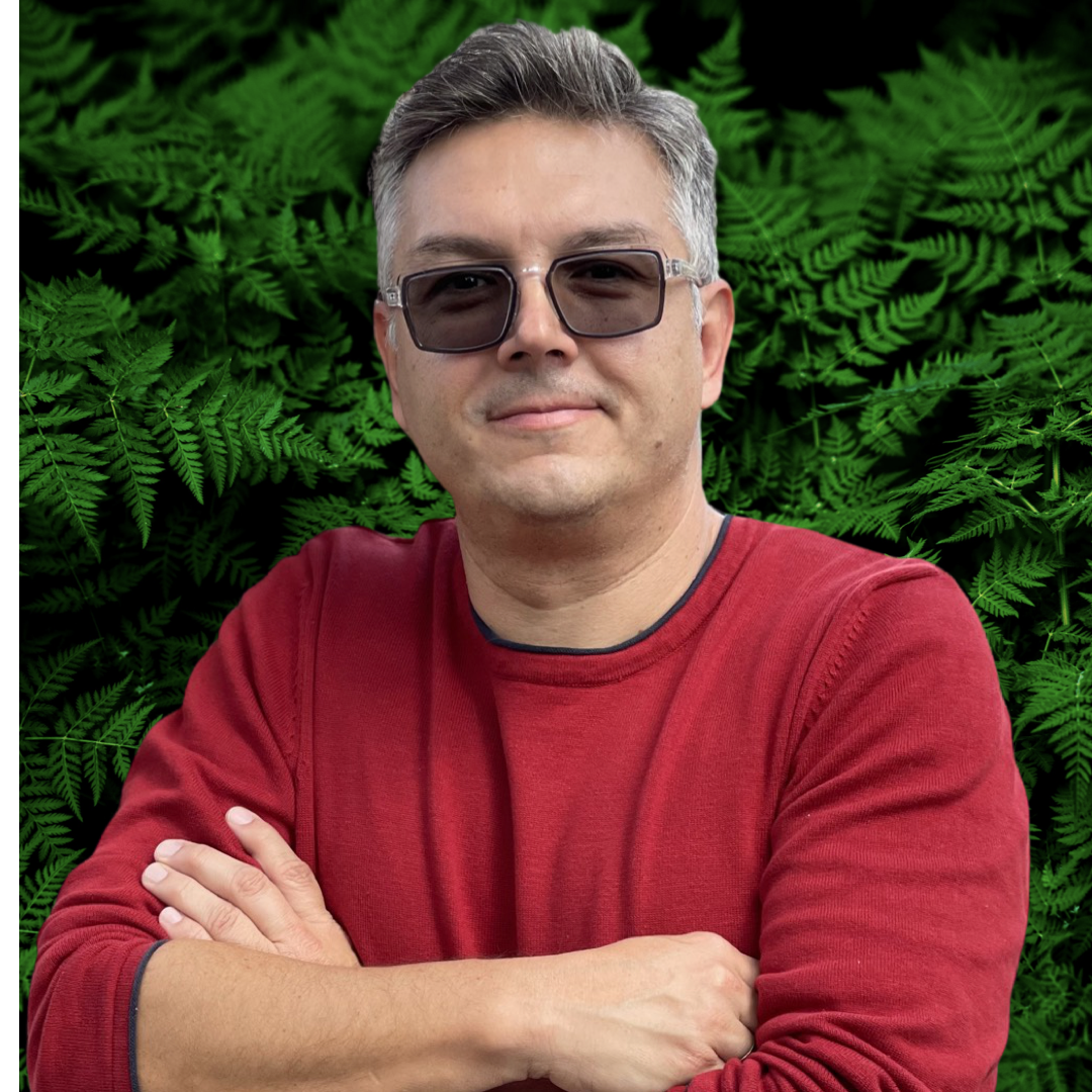 Nemanja Rotar predstavlja knjigu o Miki Antiću u Književnom salonu ...